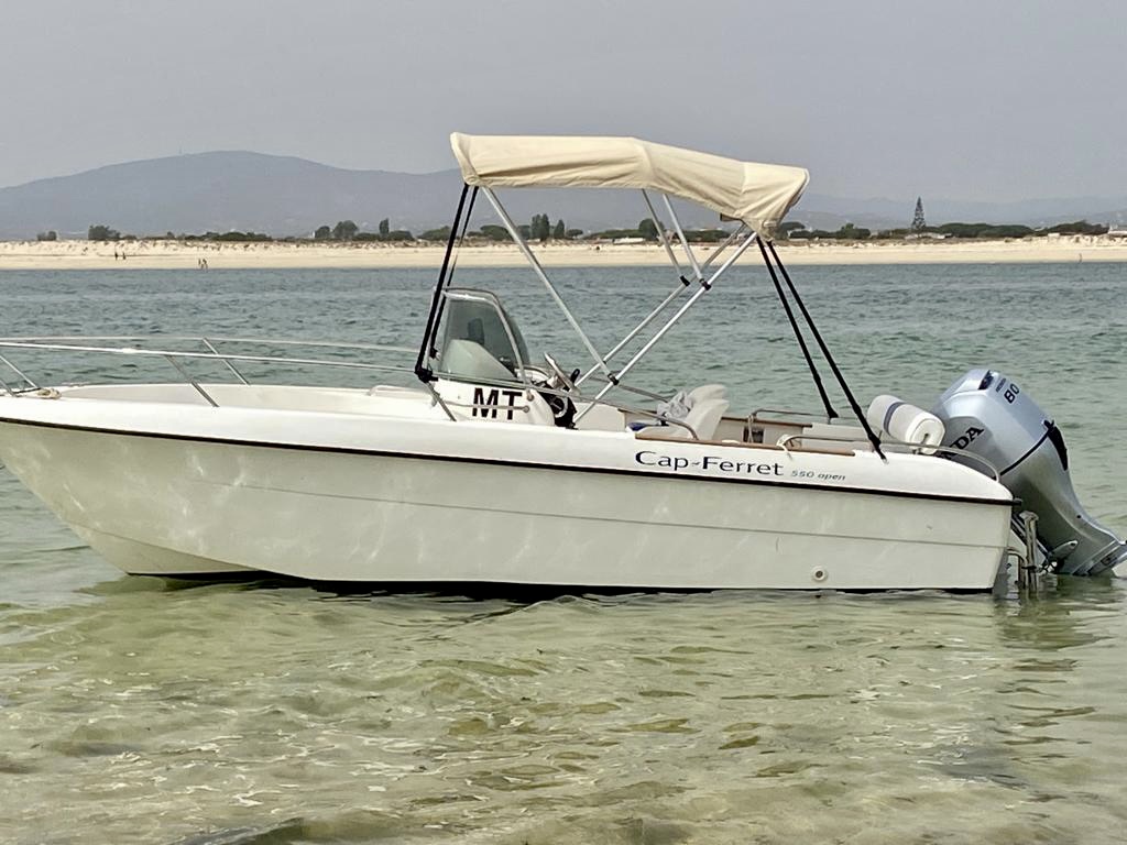 Cap Ferret 550 - Boat Rental | iSea Yachting